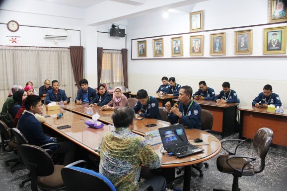 Launching Aplikasi Smart Campus Berbasis Android dan IOS - Biro ...